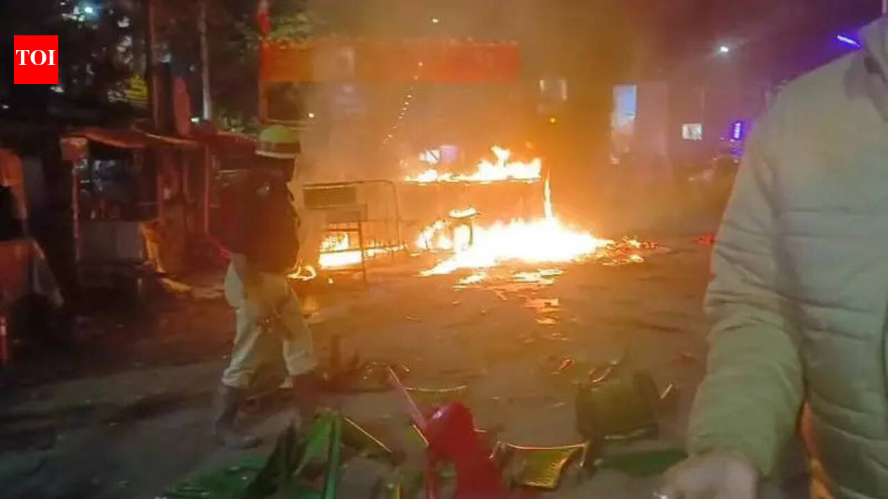 TMC, BJP trade blame after blaze on stage following Biplab speech ...