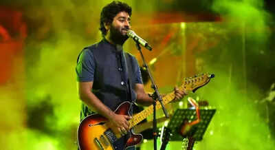 Arijit Singh Collaborates with Salim-Suleman for Romantic Single 'Into ...