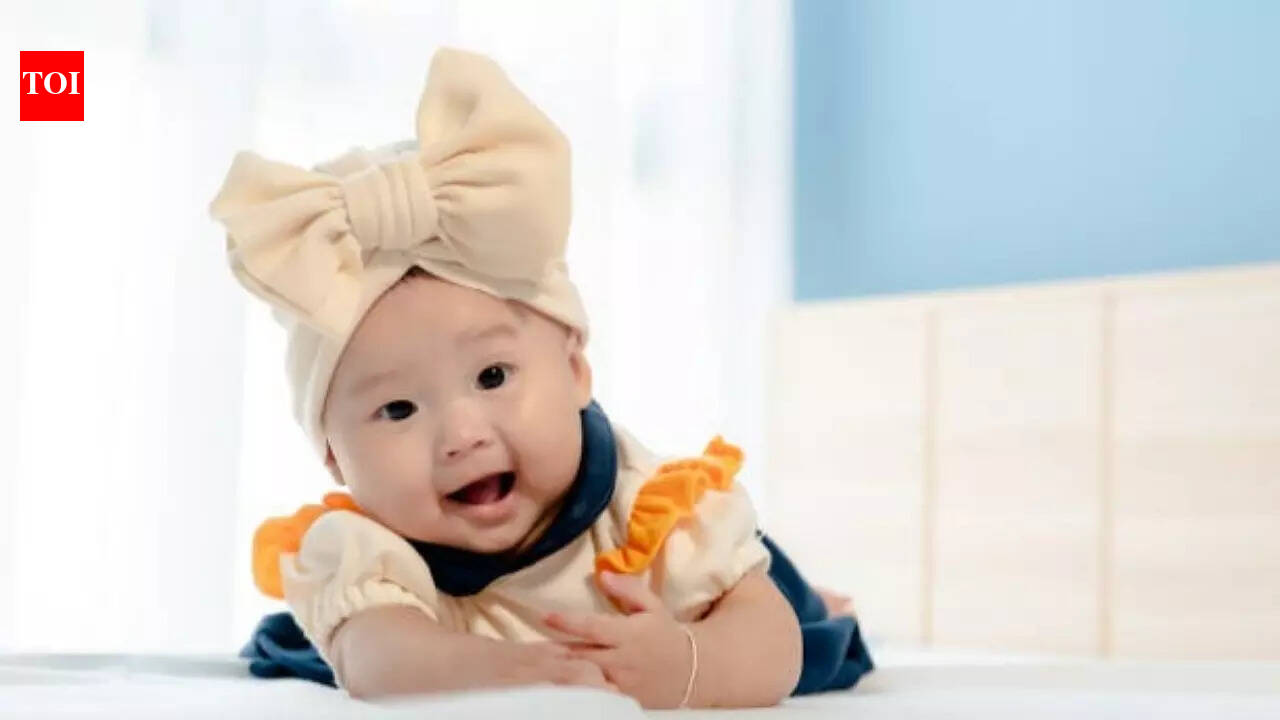 Cute 3-letter baby names for your little one