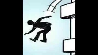 Mentally ill patient jumps to death at Trichy GH | Trichy News - The ...
