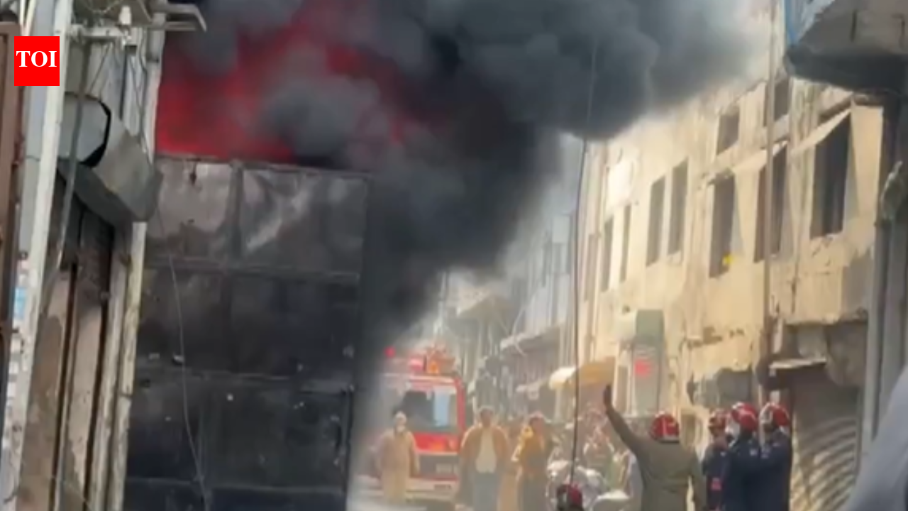 Delhi: Fire breaks out at plastic bag factory in Delhi's Shahzada Bagh ...