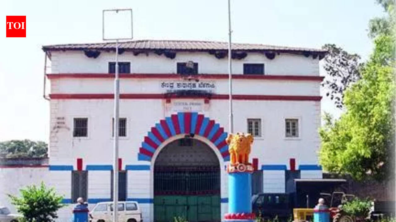 Prisons head inspects Hindalga Jail, orders crackdown on contraband ...