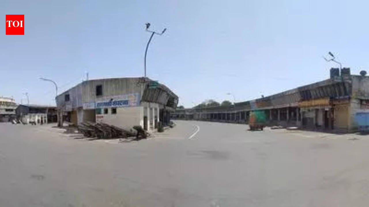 Bandh by APMC traders on Feb 25 to protest thefts | Pune News - The ...