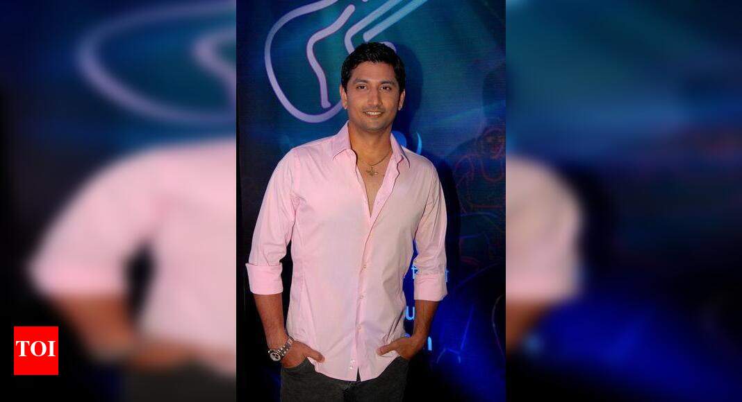 L'il Pigeon scares the daylights out of Master Marzi - Times of India