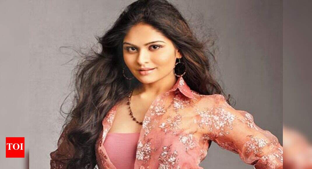 A turning point in Vibha's life | Tamil Movie News - Times of India
