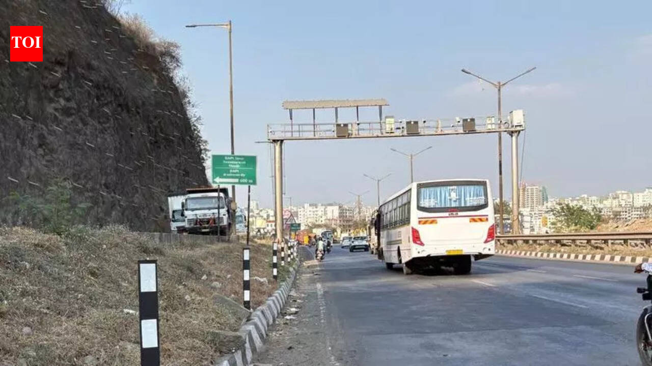 14 CCTV and 3 speed camera gantries to be linked with police network ...