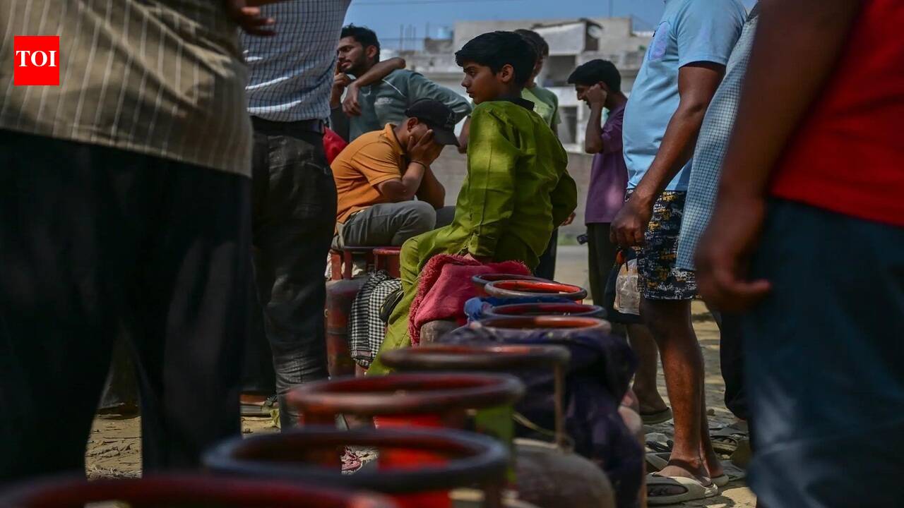 Pine Gas, Jag Vasant set to cross Strait of Hormuz as more Indian ...