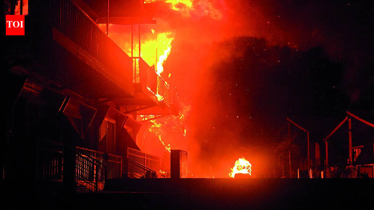 Six cottages of beach resort gutted in fire at Ashvem | Goa News - The ...