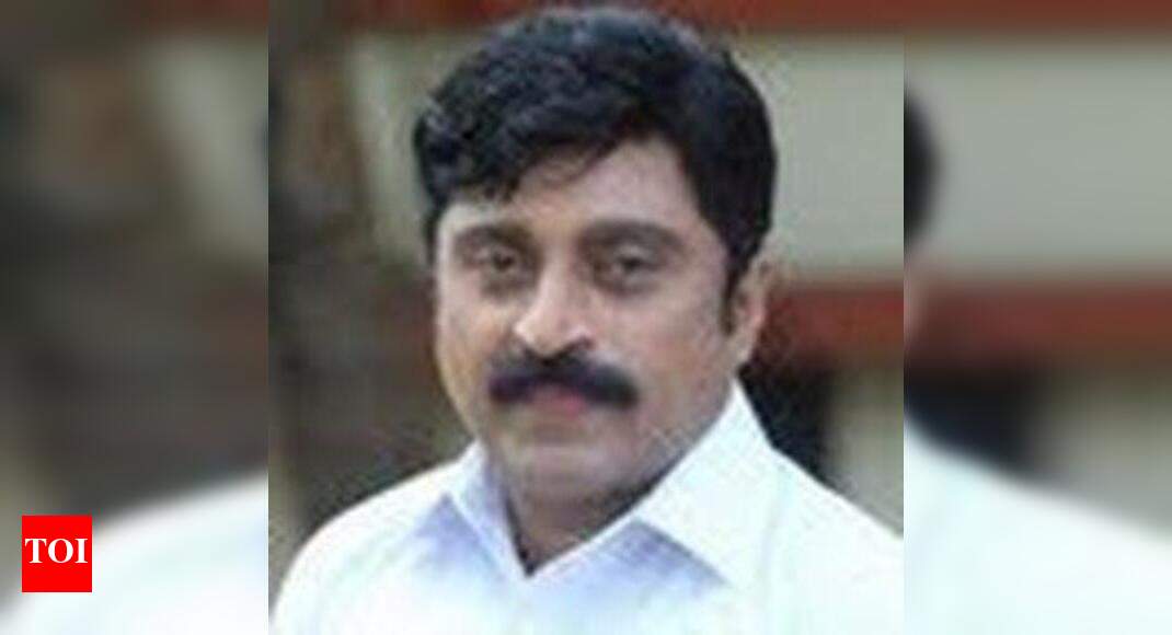 Mohan Ayroor bags Best Actor Award - Times of India