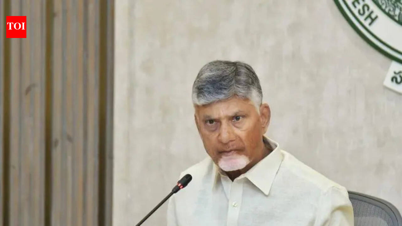 Naidu seeks report on protocol controversy at PADA meeting | Vijayawada ...