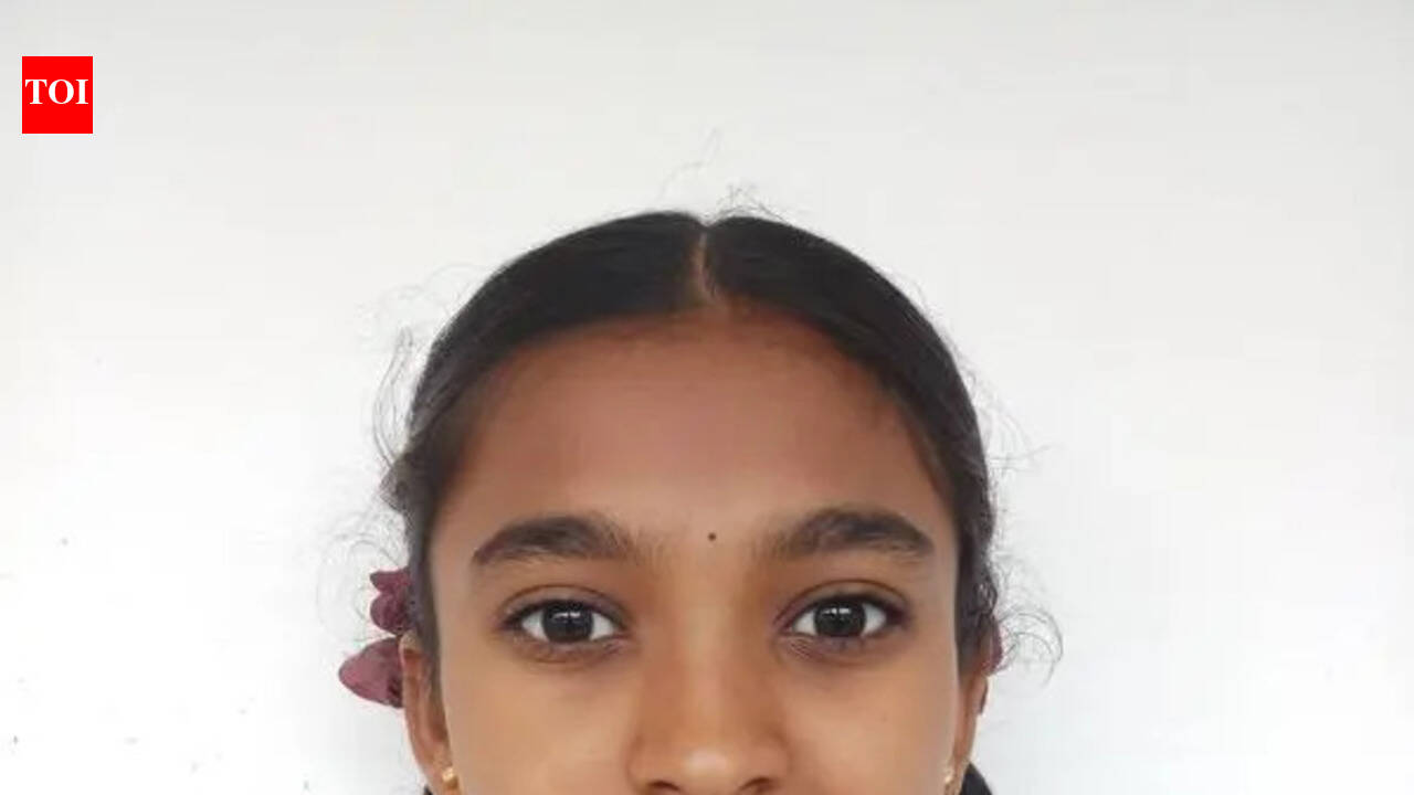 Visually impaired student scores 617/625, sets sights on IAS | Mysuru ...
