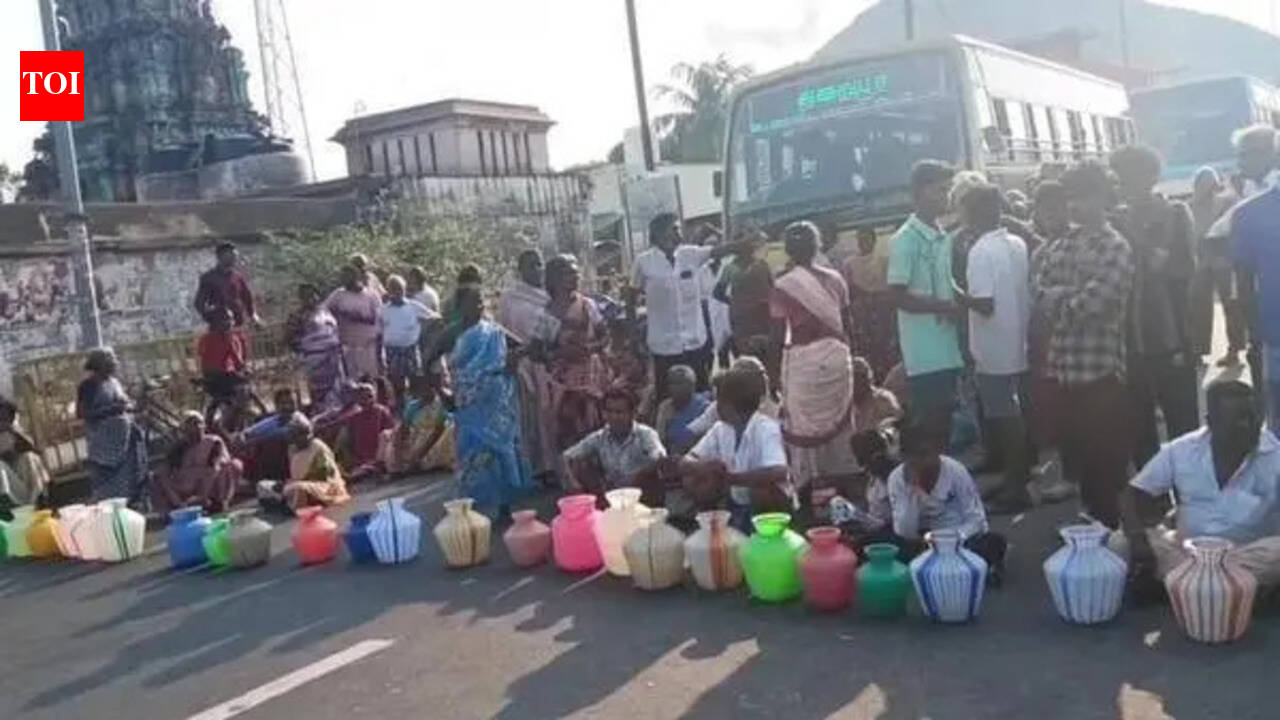 Villagers block road demanding drinking water | Trichy News - The Times ...