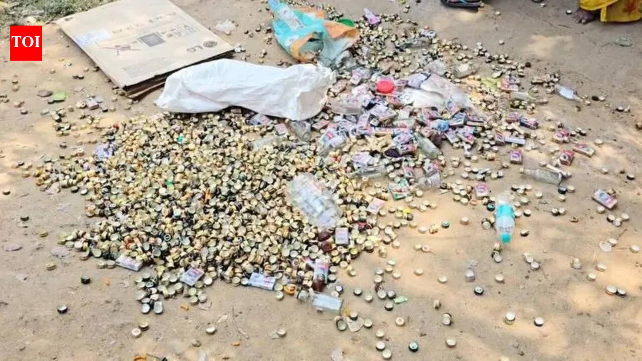 Residents vandalise unauthorised liquor outlets in Bodur village after ...