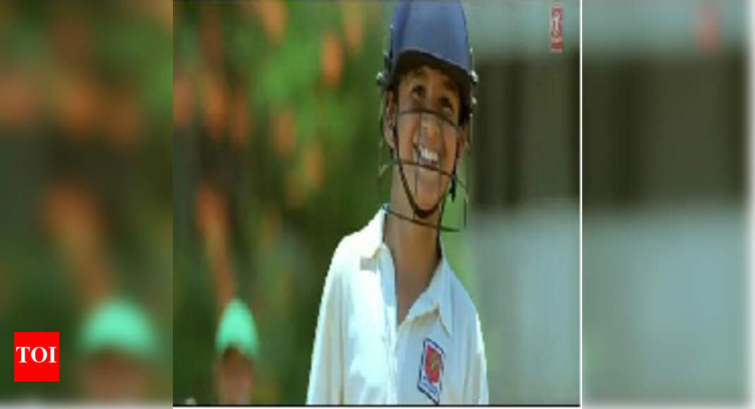 Jr Sachin Tendulkar in Ferrari Ki Sawaari! | Hindi Movie News - The ...