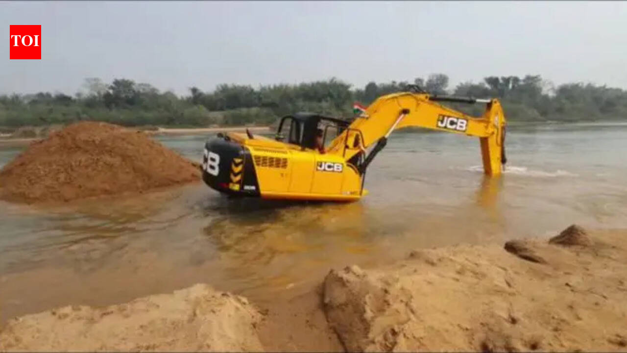 Illegal sand mining: Chhattisgarh govt fixes accountability on ...