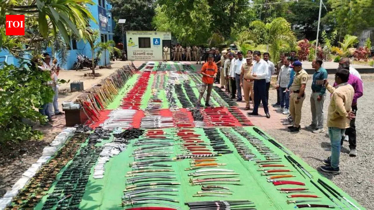 4,796 sharp weapons seized in Nanded, cops say largest single-day arms ...