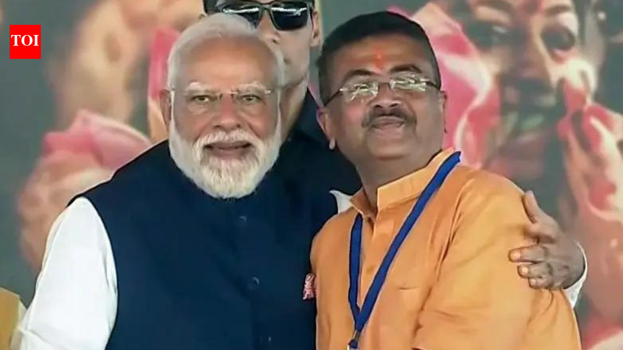 Suvendu Adhikari CM Oath Ceremony Live Updates: 'We will rebuild Bengal ...