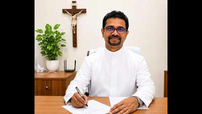 Fr Brian Pereira takes charge as rector of St Aloysius Institutions ...