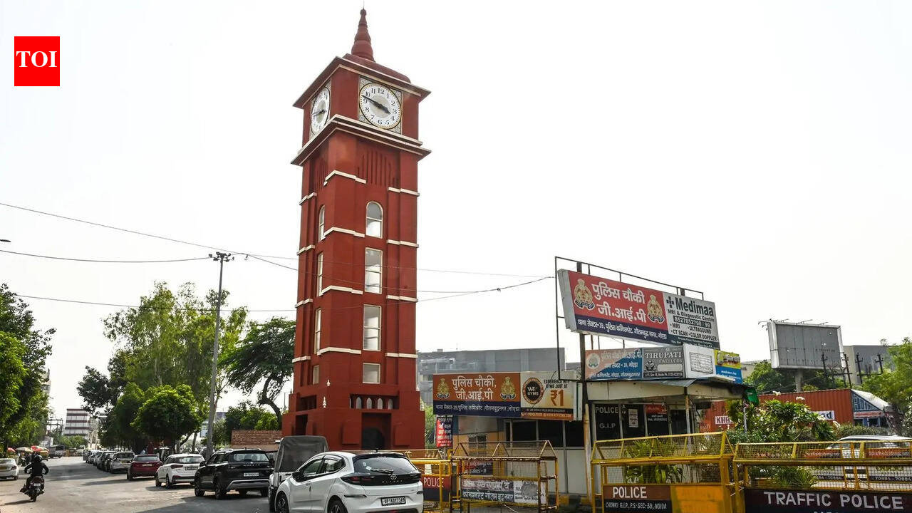 Checkpost blocks view as Noida inaugurates its second clock tower near ...