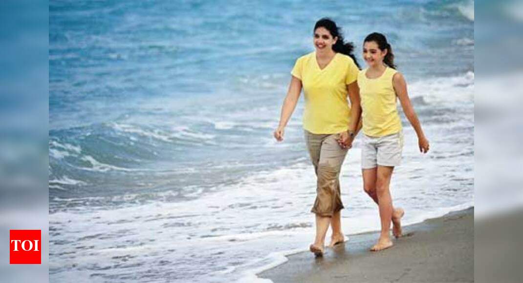 Single mothers are strong, courageous - Times of India