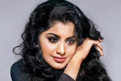 Meera Nandhaa to pair up with Jithan Ramesh | Telugu Movie News - Times ...
