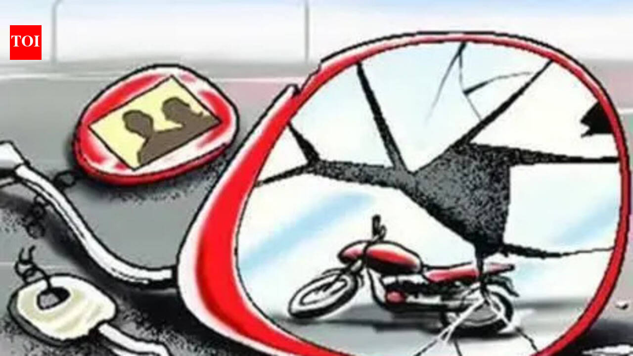 Two cops hurt as govt bus rams parked vehicle on Chennai-Trichy highway