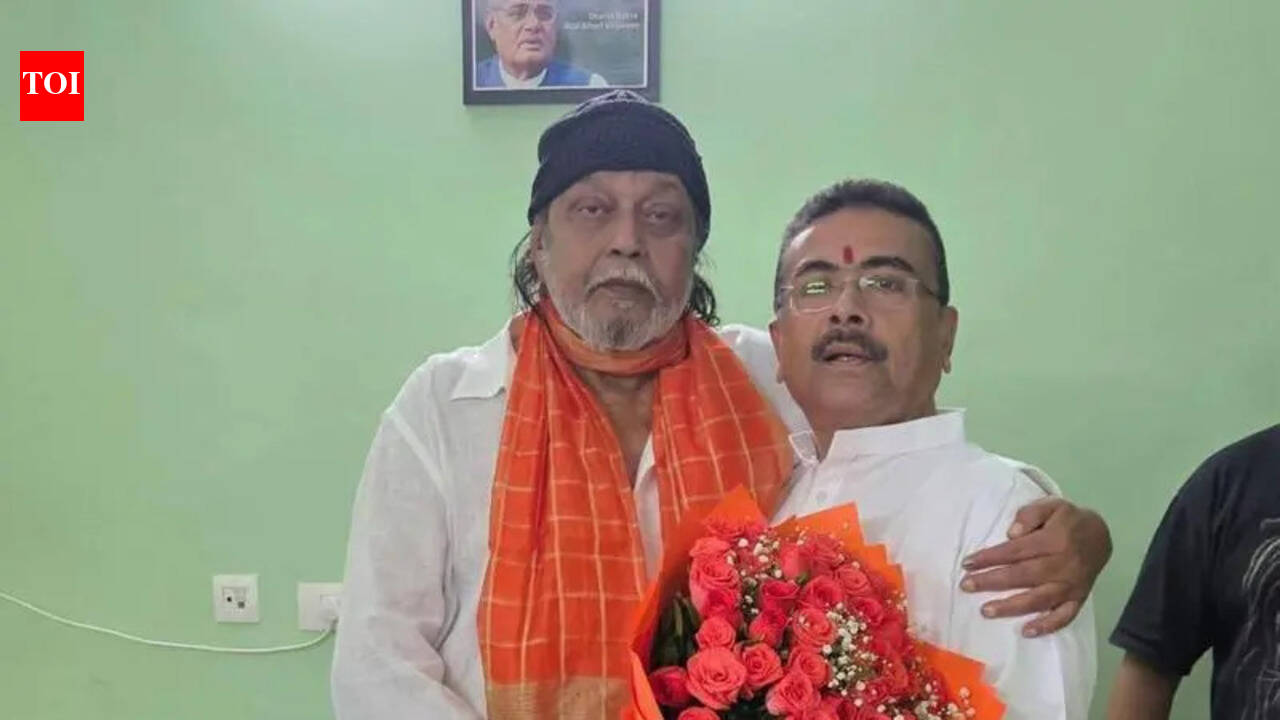 Suvendu meets Mithun at actor’s New Town home
