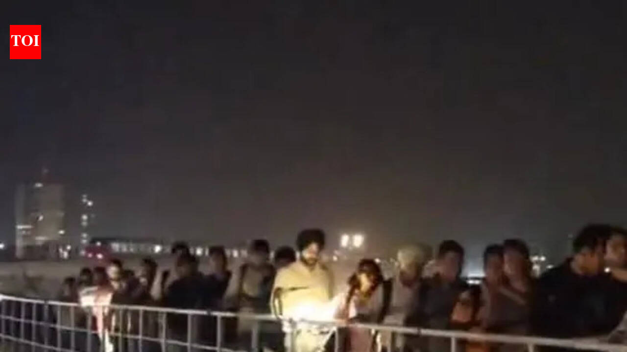 Outages hit 8 substations, Gurgaon goes dark, metro operations affected ...