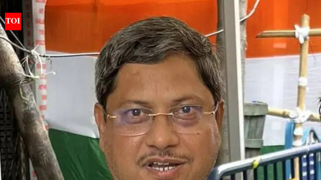 Borough chief faces murder-bid charges | Kolkata News - The Times of India