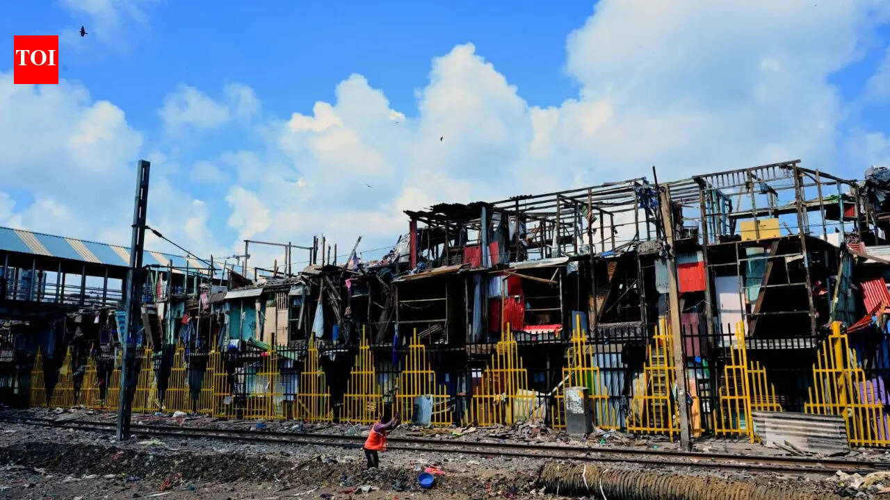 Slums beside Bandra station gone. Mumbai’s next big rail project starts ...