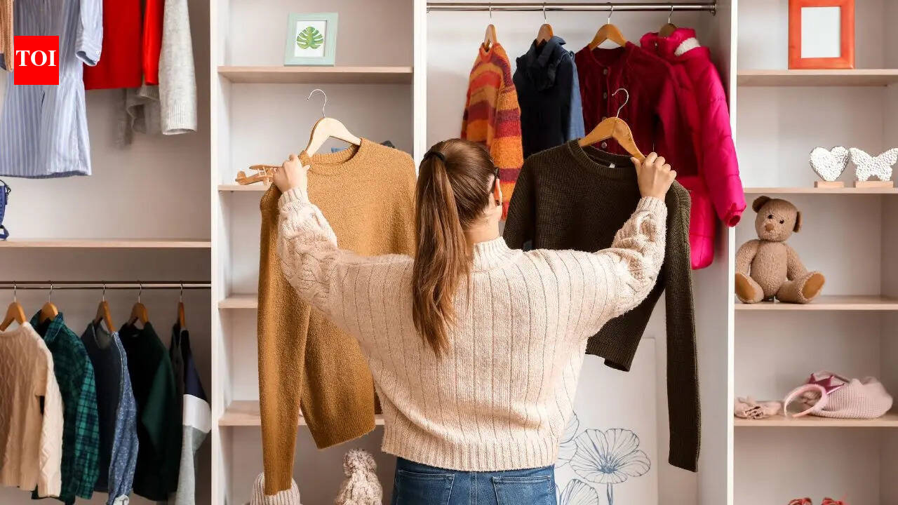 7 wardrobe basics for working women that make everyday dressing easier