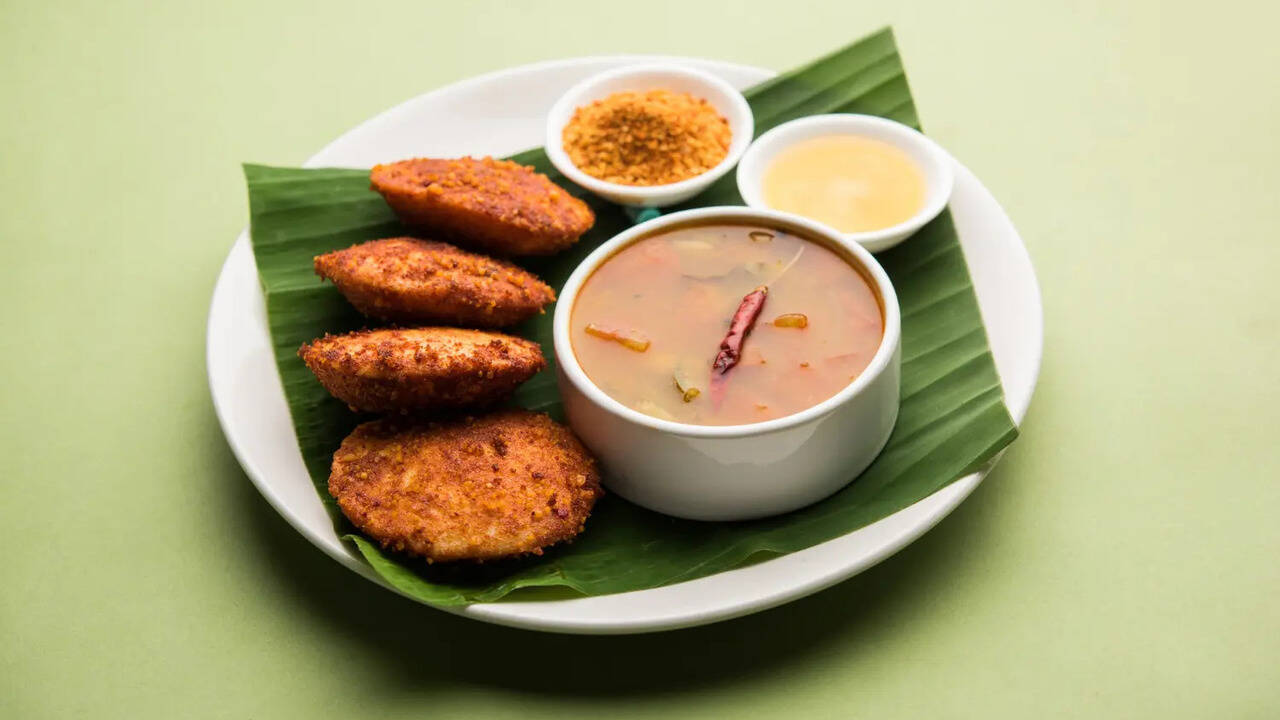 Crispy Ghee Podi Idli Recipe for Busy Mornings