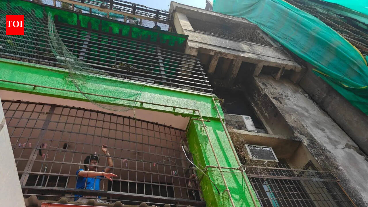 A 90-minute battle to keep flames at bay, save employer’s home | Noida ...