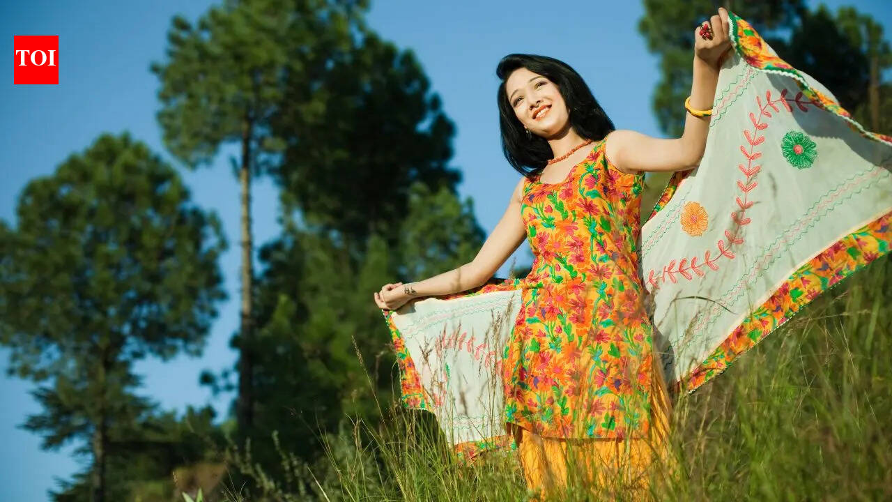 5 most popular dupatta styling tricks that make women look effortlessly ...