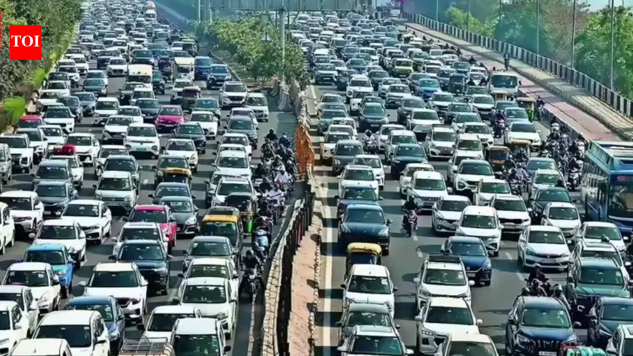 Delhi traffic police issues advisory as Azad market railway underpass ...