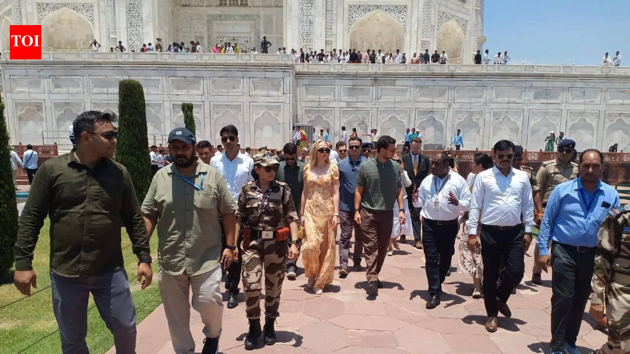 Tiffany Trump, bizman hubby visit Taj Mahal | Agra News - The Times of ...