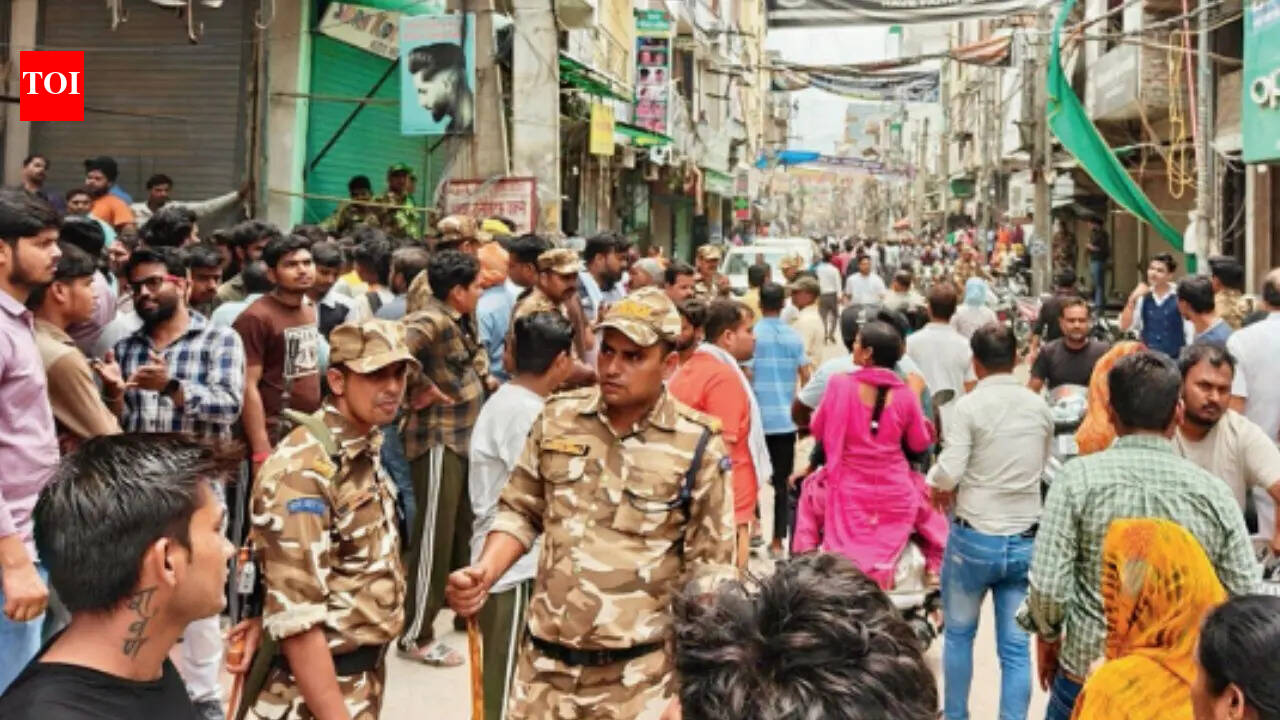 Outsiders pour in, ‘goli maro’ slogans keep Khoda on edge | Noida News ...
