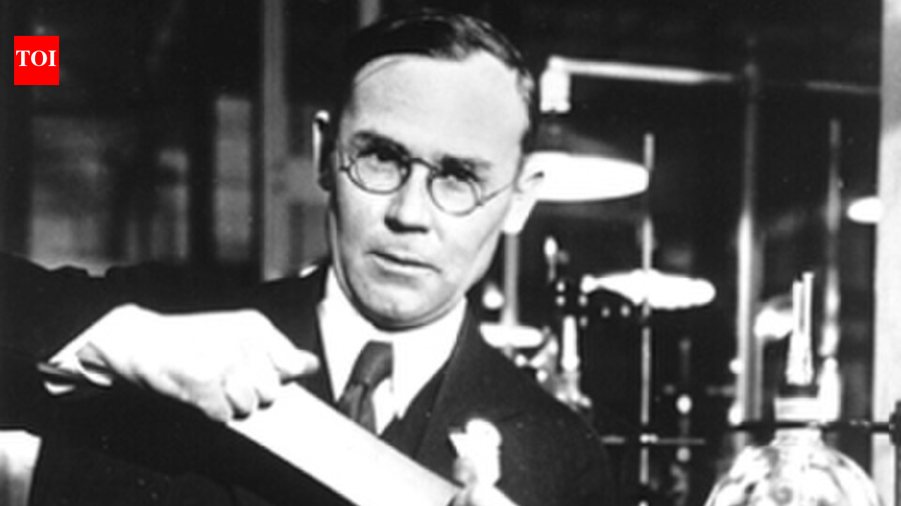 In 1934, Julian Hill pulled a sticky polymer into a thread and helped ...