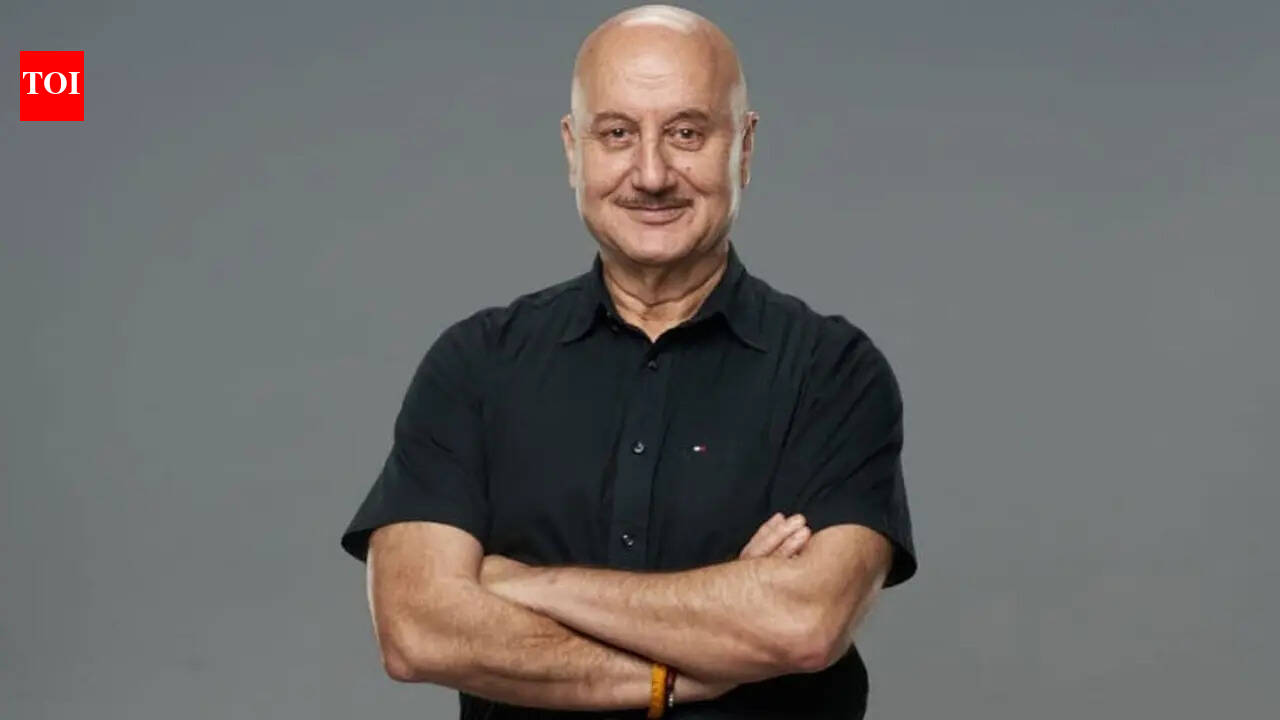 Anupam Kher recalls shooting 'Dil' and 'Beta' at Mannat; Actor says he ...
