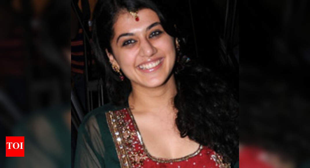 Tapasee gets a big offer | Tamil Movie News - Times of India