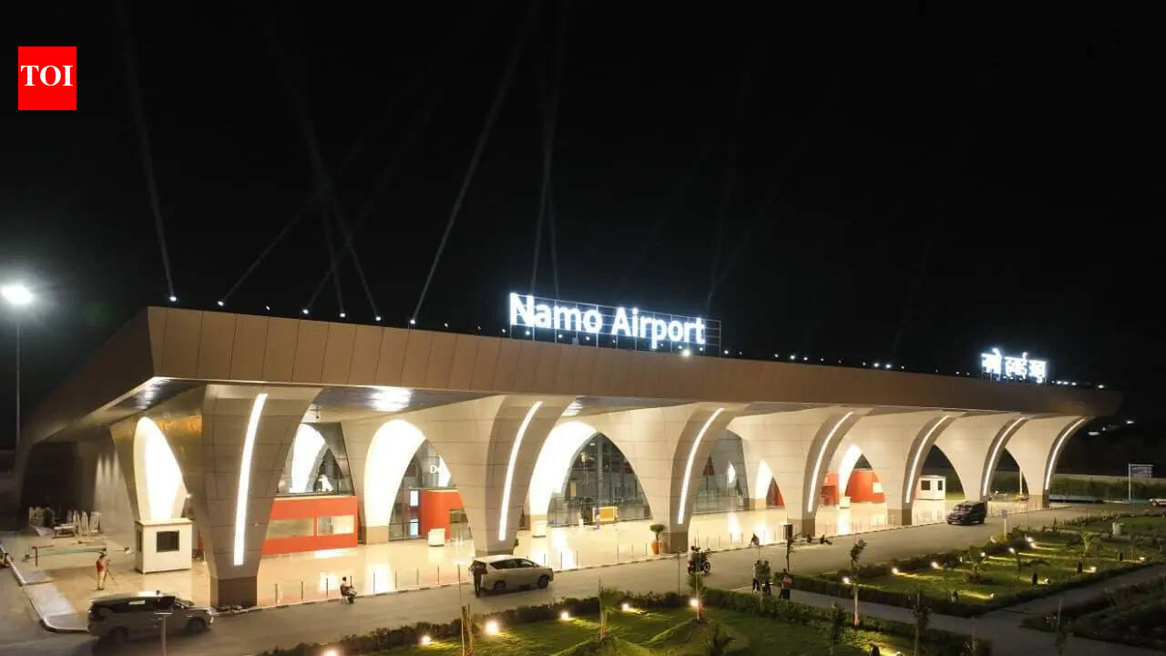Surat goes green to welcome PM Modi | Surat News - The Times of India
