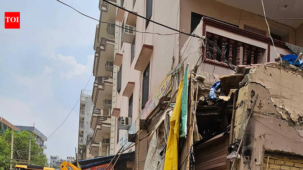 Kiosks, boards, ramps, extensions encroaching roads razed in Gurgaon’s ...