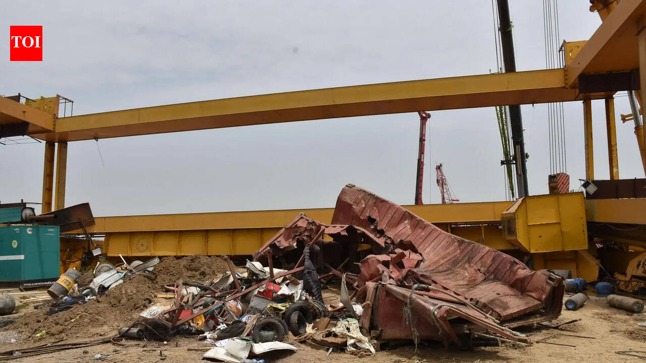 NHAI forms e-member panel to investigate Fbd crane collapse | Gurgaon ...