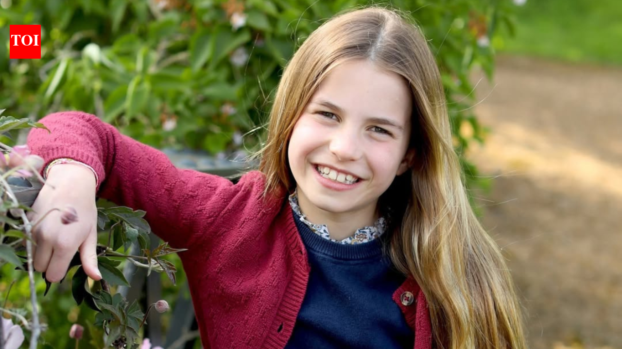 Princess Charlotte's 9th birthday portrait quietly continued a beloved ...