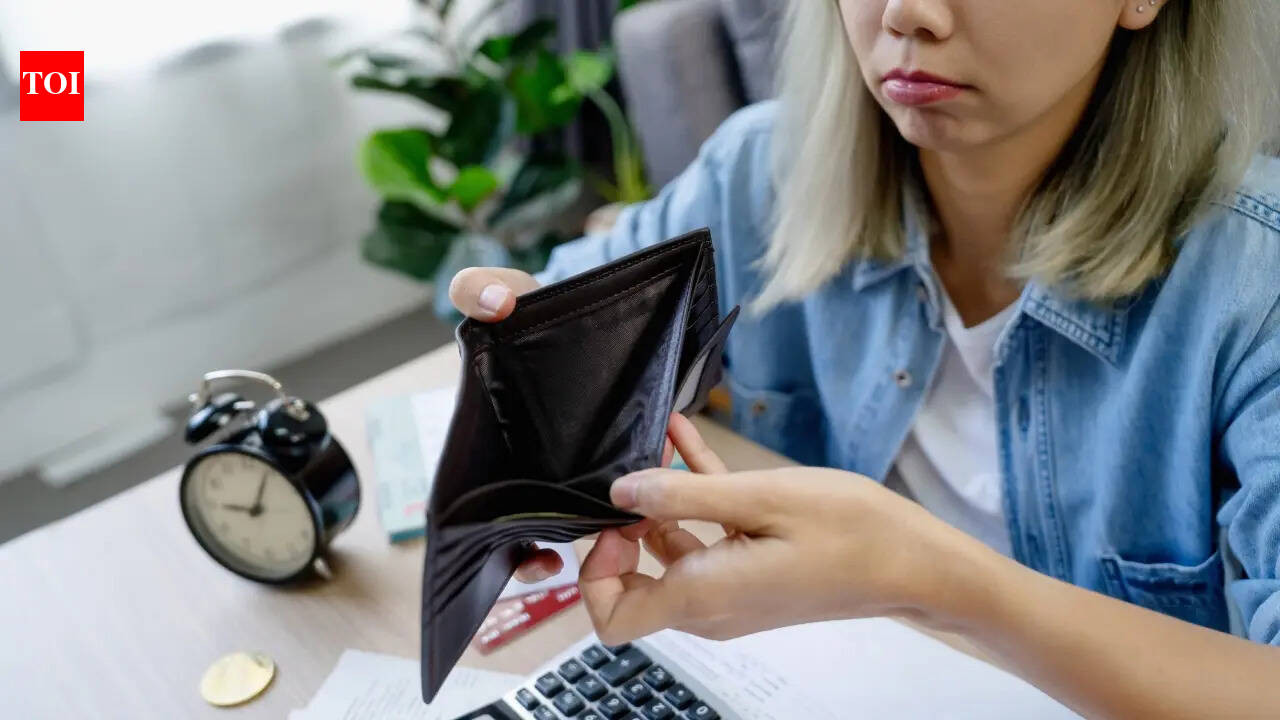 5 effective money habits that protect you from going broke