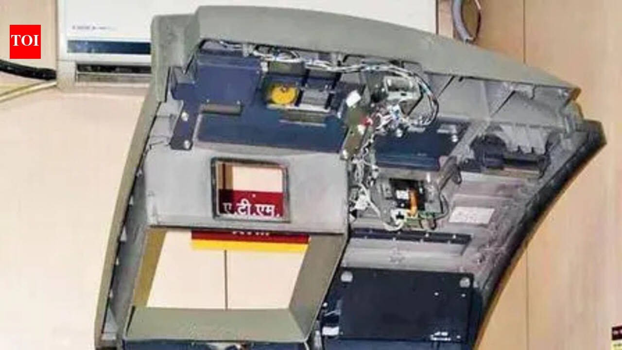 Thieves cut open ATM, flee with Rs 6.6L in Hisar village | Chandigarh ...
