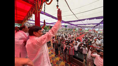 Public money being looted, inflation hurting people: Shivpal | Kanpur ...