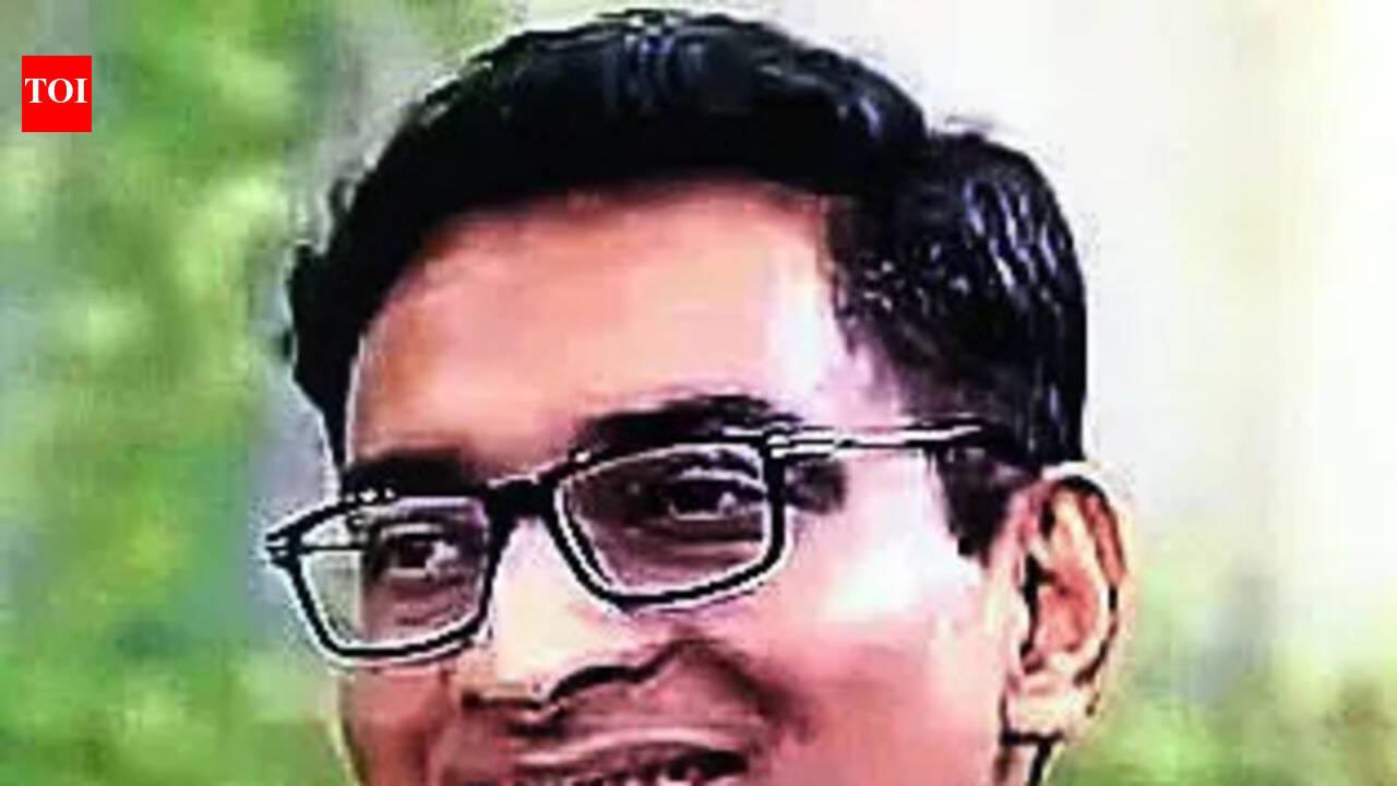 In first major IAS reshuffle of UDF govt, N Prasanth and B Ashok get ...