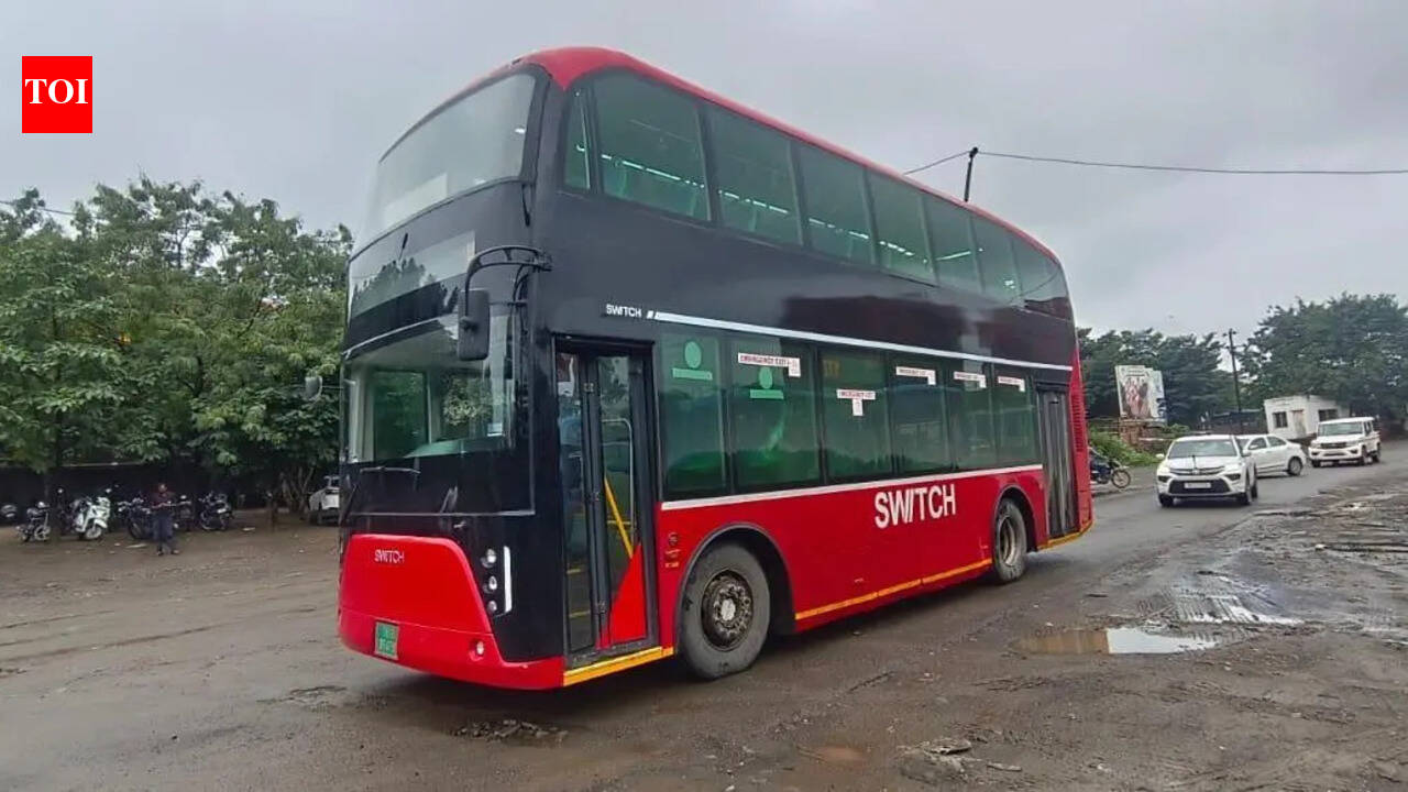 PMPML plans to revive double-decker buses project, to start route ...
