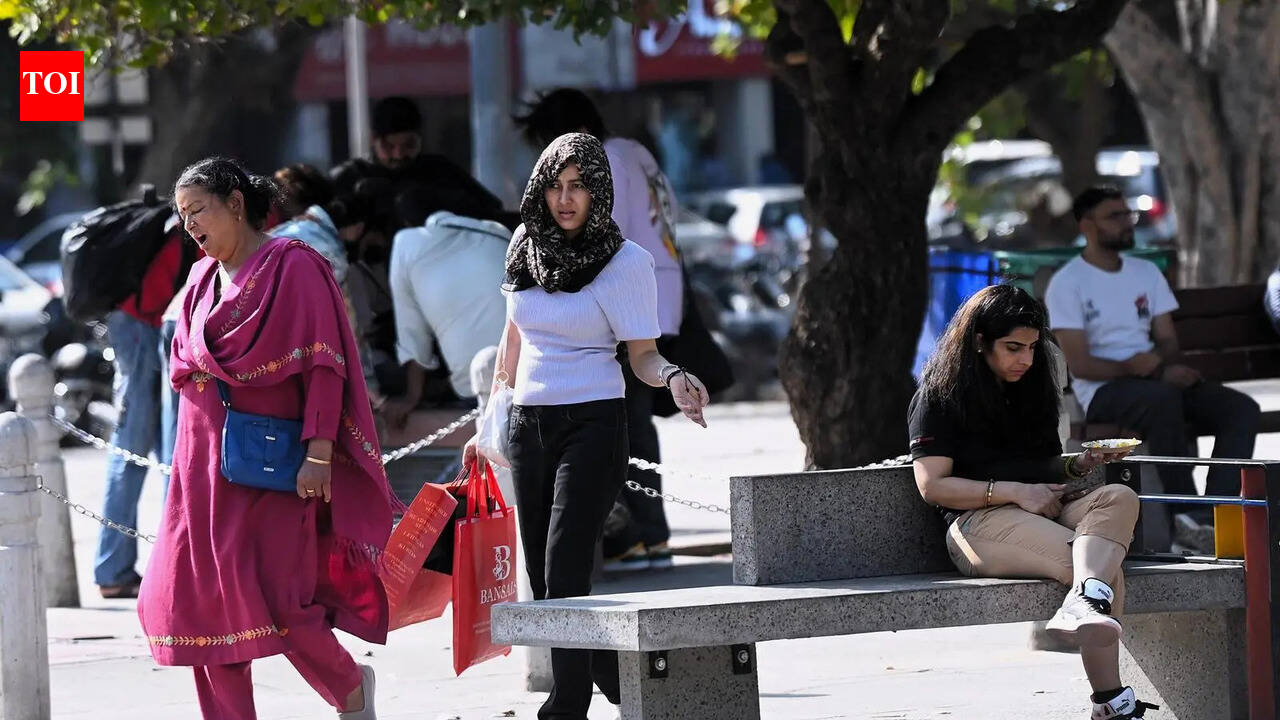 Heat returns, mercury breaches 40°C | Chandigarh News - The Times of India